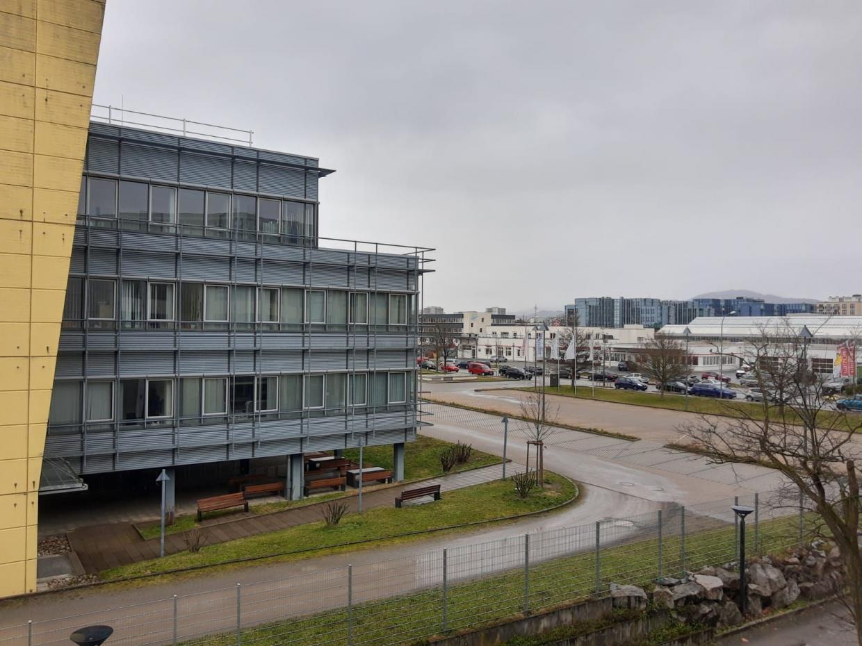 Freiburg: Biotechfirma Thermo Fisher auf Weiteres zu | Radio Regenbogen