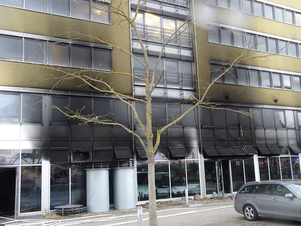 Großbrand in Freiburg Solarinfocenter | Radio Regenbogen