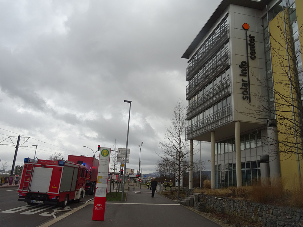 Großbrand in Freiburg Solarinfocenter | Radio Regenbogen